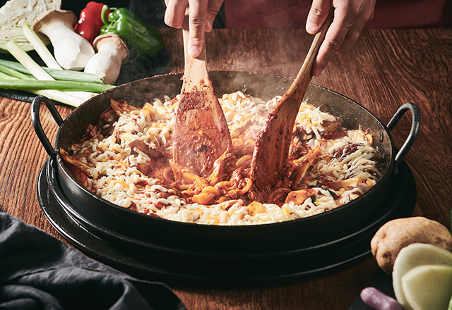 Brand - 유가네 닭갈비